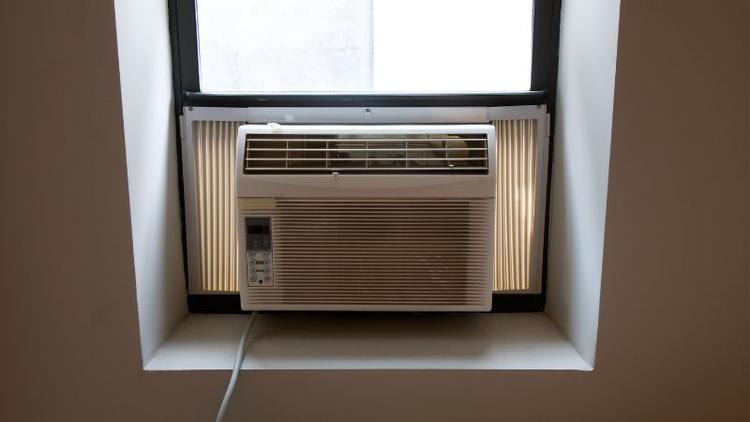 How to remove and store your window air conditioner | HVAC.com